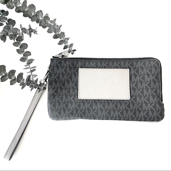 Michael Kors | Bags | Michael Kore Logo Wristlet | Poshmark